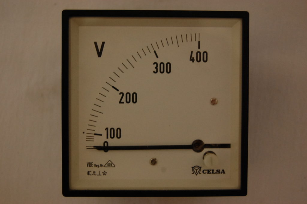 Celsa Voltmeter 0 - 400 V Für Schaltschrankeinbau Einbaumasse 88 Mm X ...