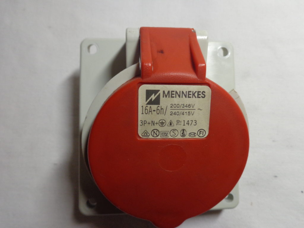 Mennekes 1473 Anbausteckdose 16A-6h - Michl's Onlineshop OG