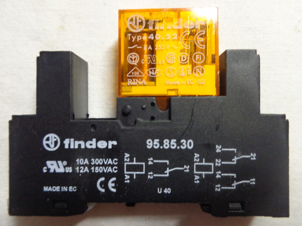 Finder 40.52 230V Relais Sockel Finder - Michl's Onlineshop OG