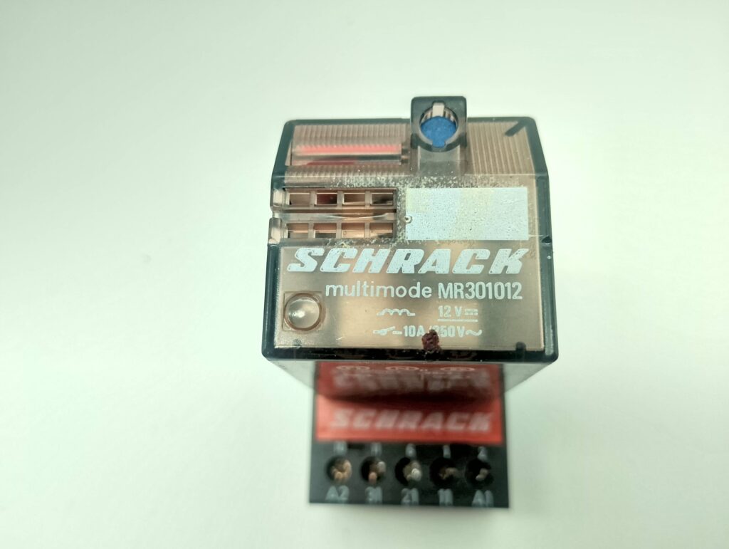 Schrack MR301012 Relais Mit Sockel - Michl's Onlineshop OG