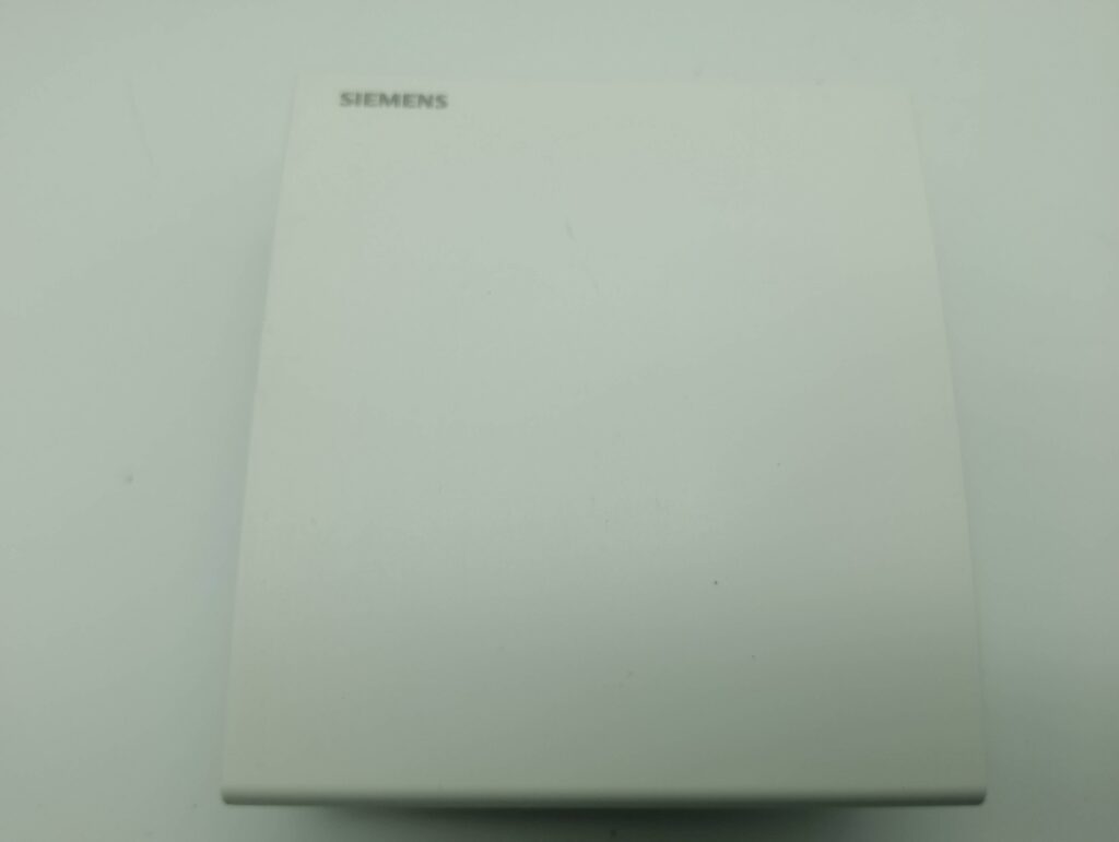 Siemens QAA24 Raumfühler 24V IP30 - Michl's Onlineshop OG